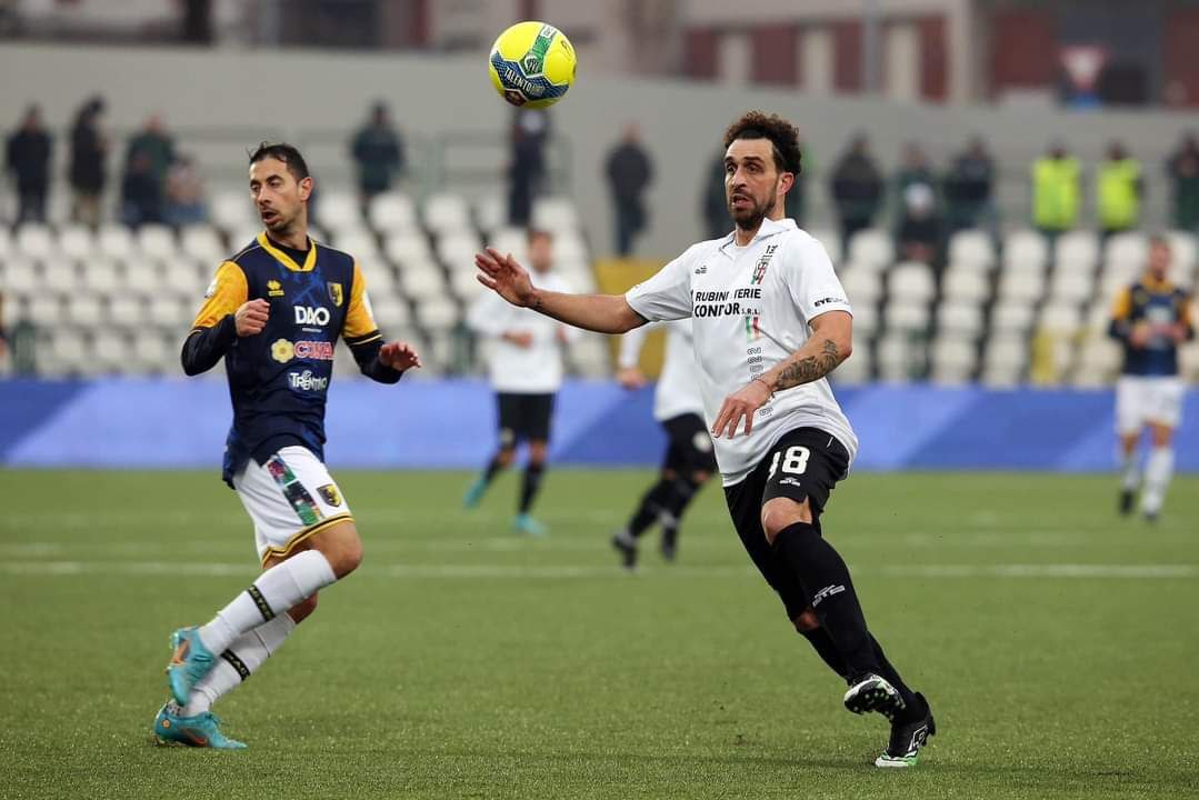Pro Vercelli – Trento 1-2, Pasquato show: i gialloblù centrano la ...